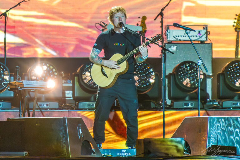 Ed Sheeran torna live in Italia nel 2025 - Spettakolo.it